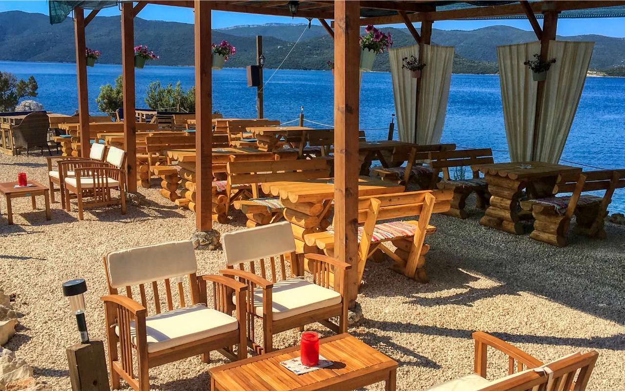 8 Best Things To Do in Komarna, Croatia | Villa Dorida